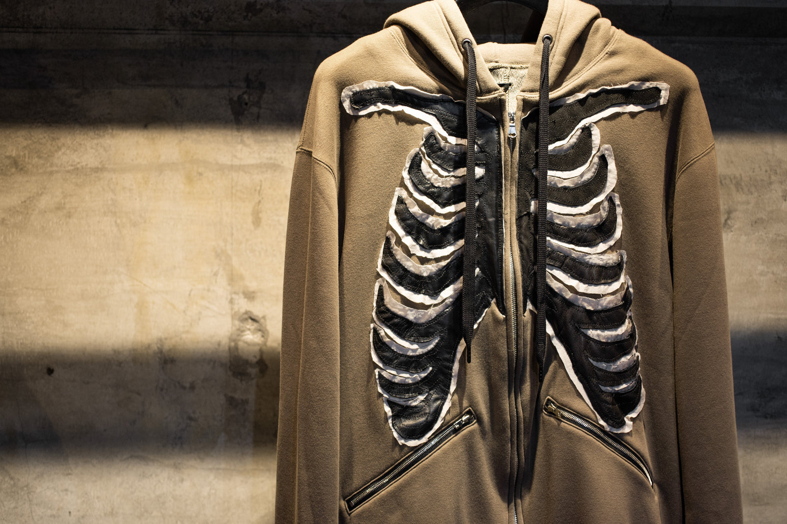 Announcement of limited edition pre-launch event [STRUM TONIGHT I LOVE ...