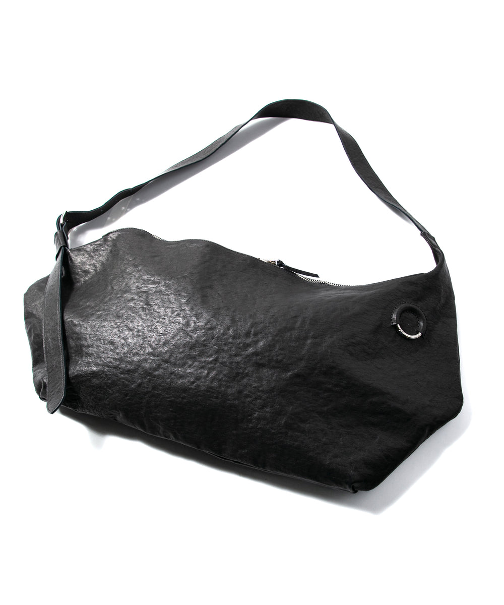フルタンニン ピット鞣し シュリンク ホースハイド SKYN ラップバッグ - BLACK – STRUM OFFICIAL
